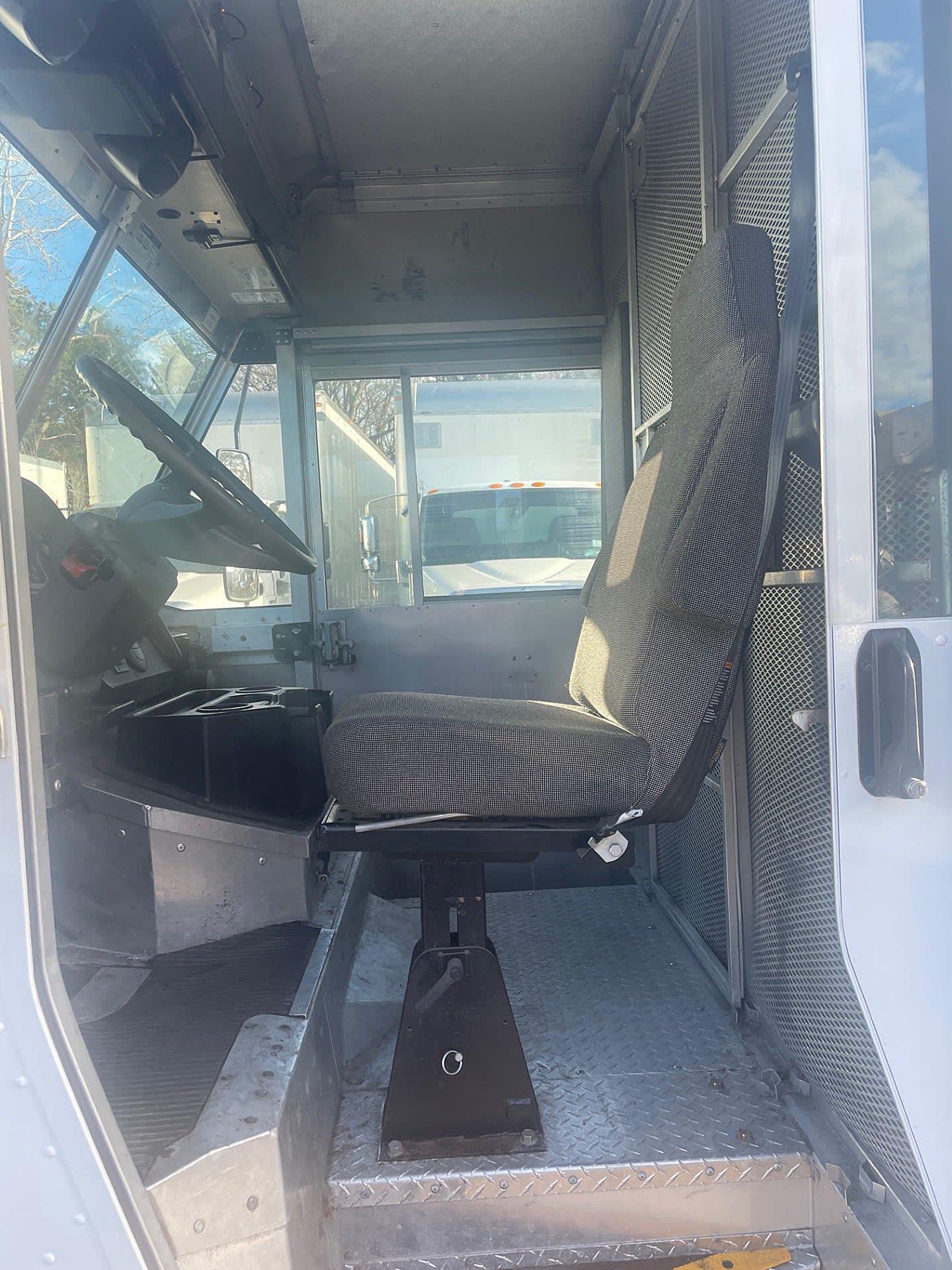 2019 Freightliner MT45 (For Sale) | Day Cab | #233825