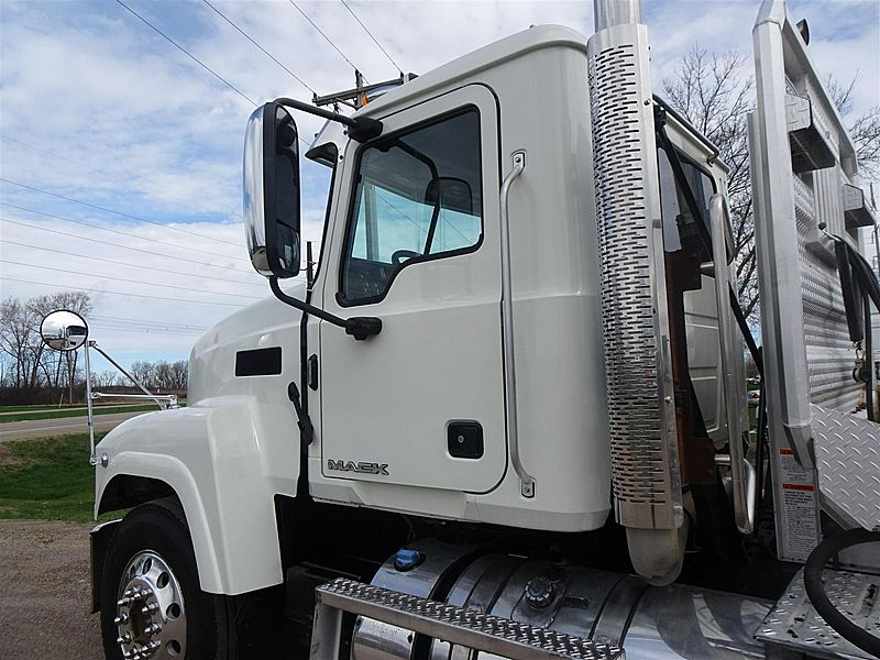 2015 Mack Pinnacle CHU613 (For Sale) | Day Cab | #10434