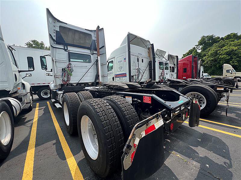 2019 Volvo VNL64T-300 (For Sale) | Day Cab | #880125