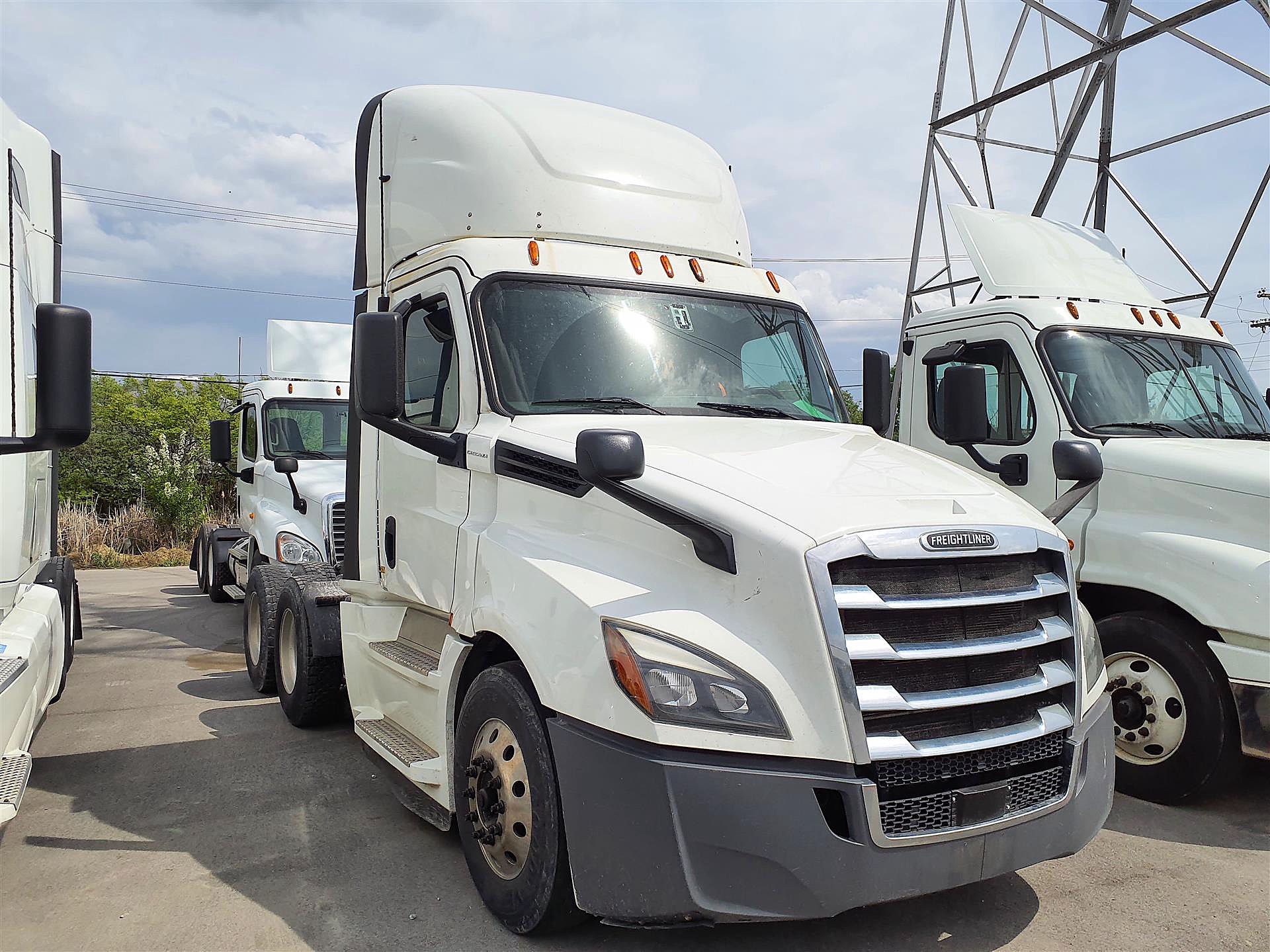 2018 Freightliner NEW CASCADIA PX12664 (For Sale) | Day Cab | #750262