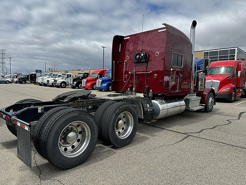 Allstate Peterbilt South St Paul