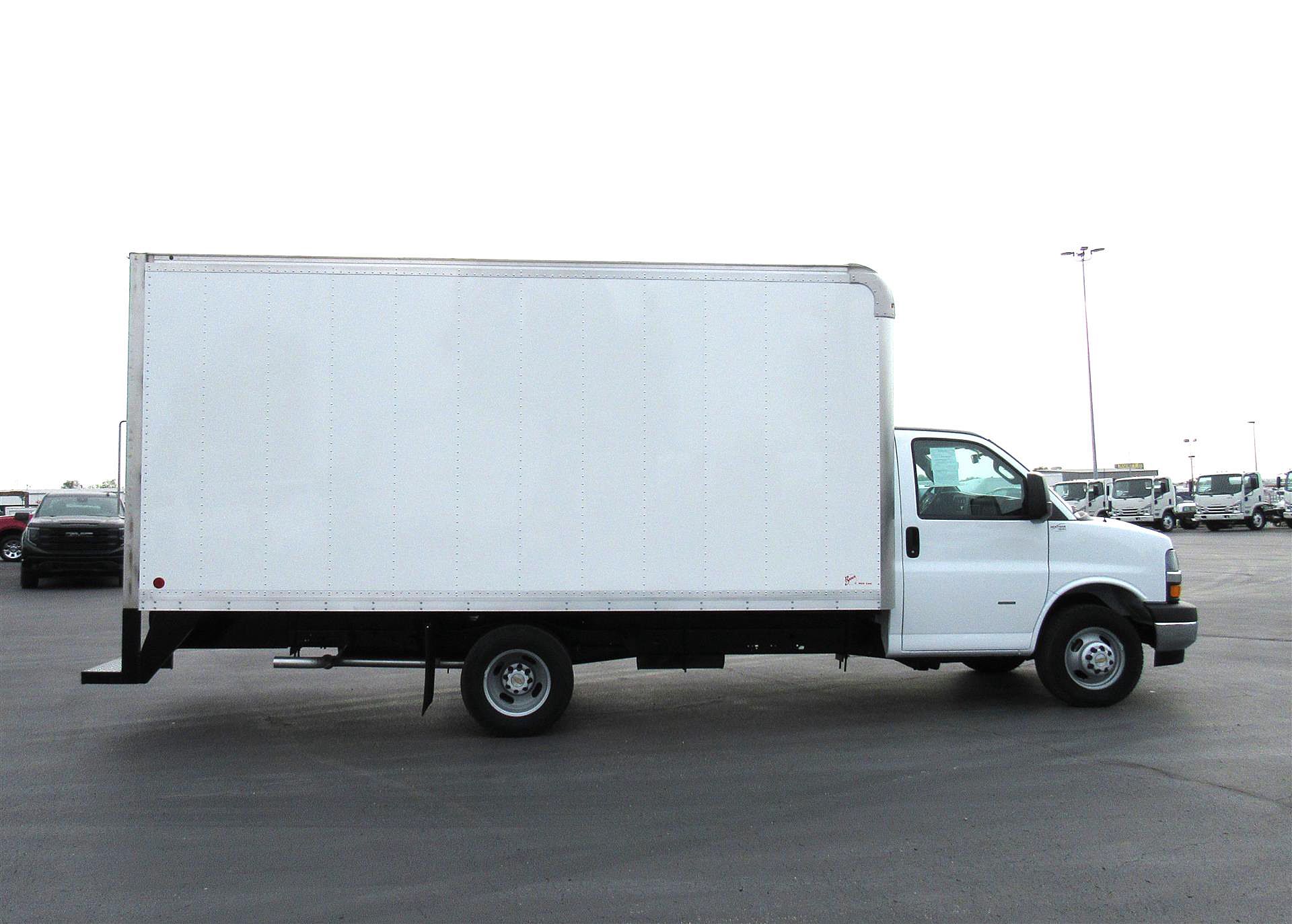 2022 Chevrolet Express Cutaway For Sale | Box Van | #22LU013148
