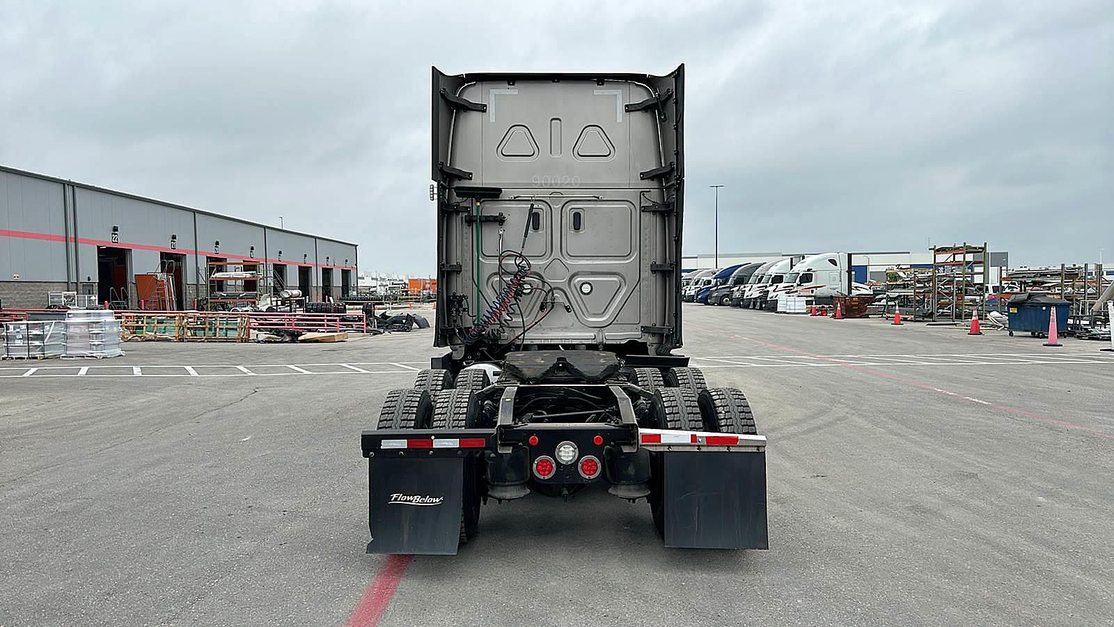 2020 Freightliner Cascadia (For Sale) | Sleeper Truck | #90020