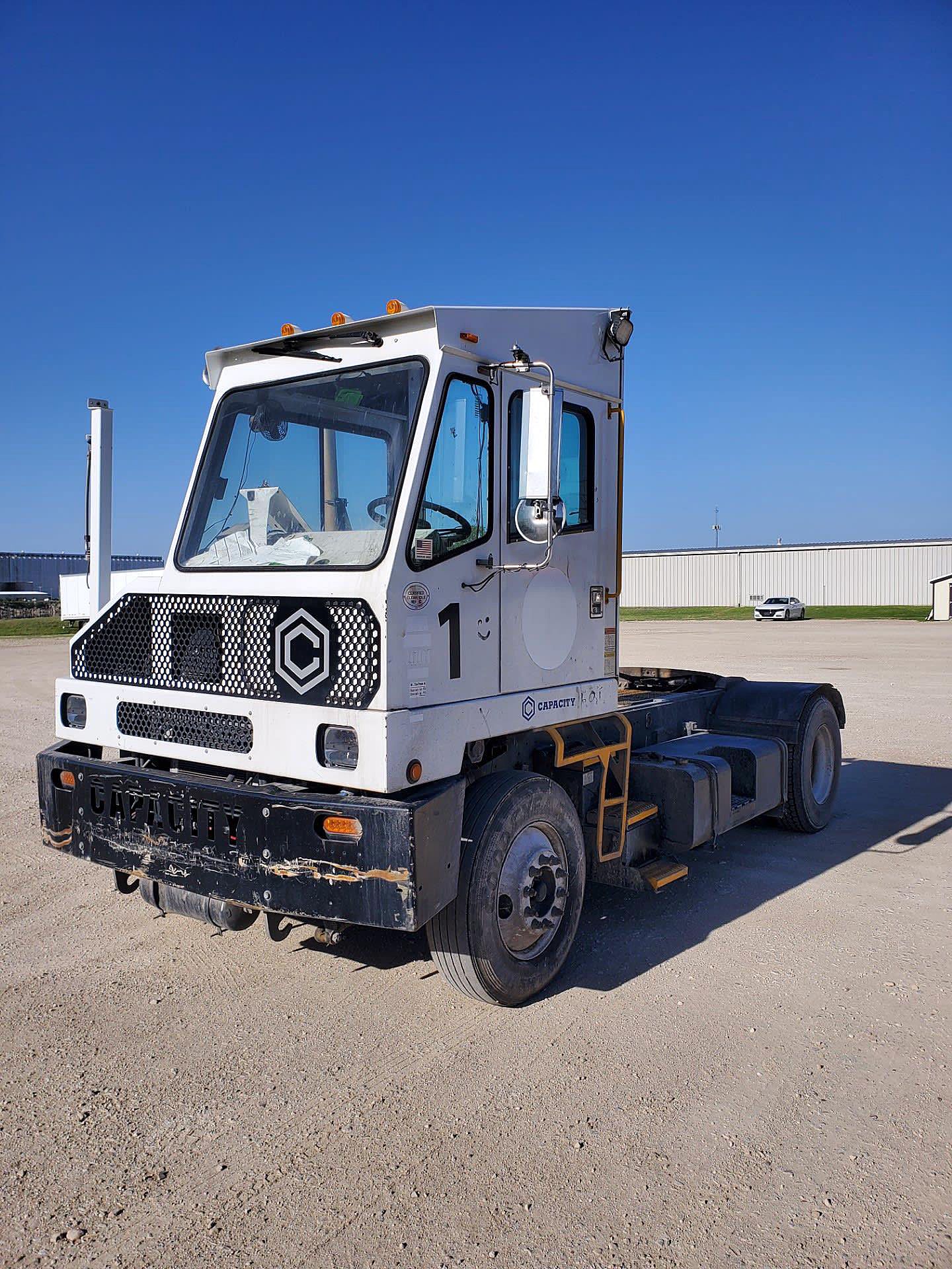 2019 Capacity TJ5000 (For Sale) | Day Cab | #247404