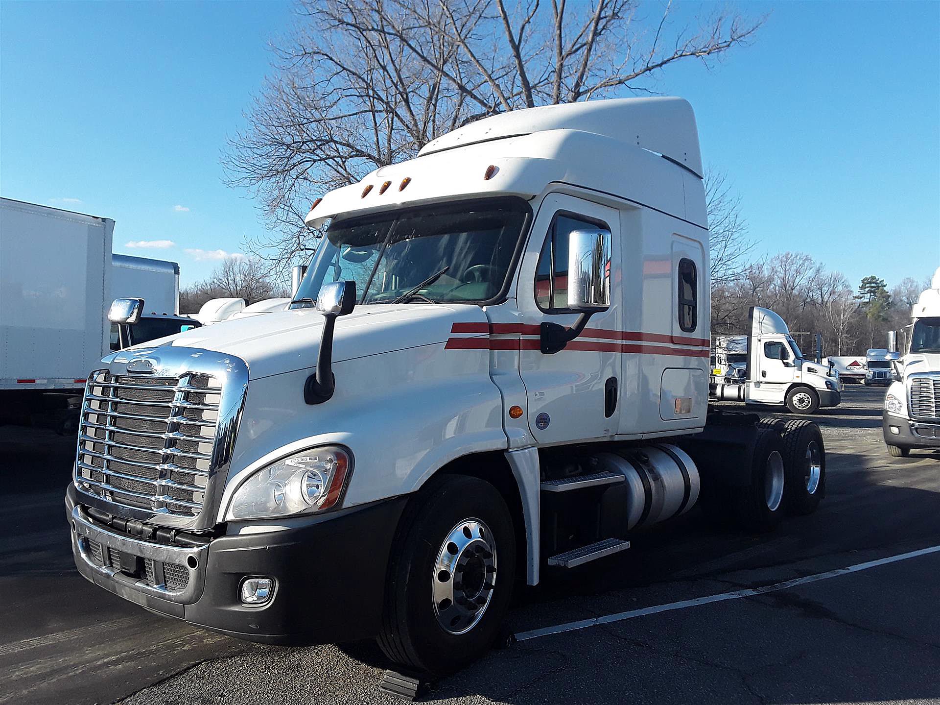 2017 Freightliner CASCADIA 125 (For Sale) | 60" Sleeper | #675363