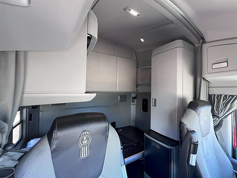 2020 Kenworth T680 (For Sale) | 76" Sleeper | #8679312