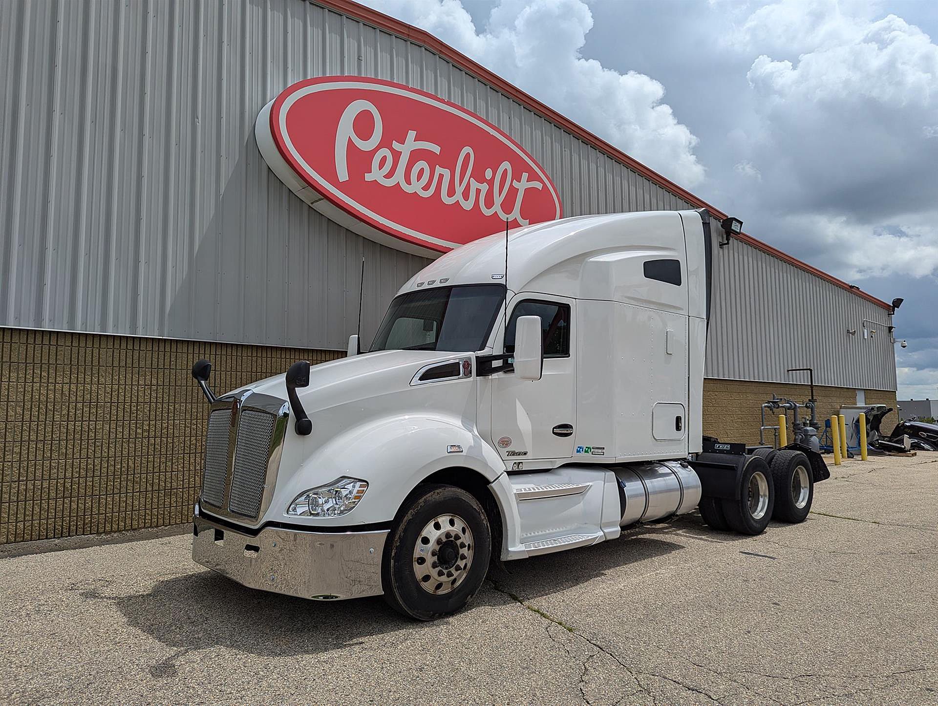 2020 Kenworth T680 (For Sale) | 76" Sleeper | #8679326