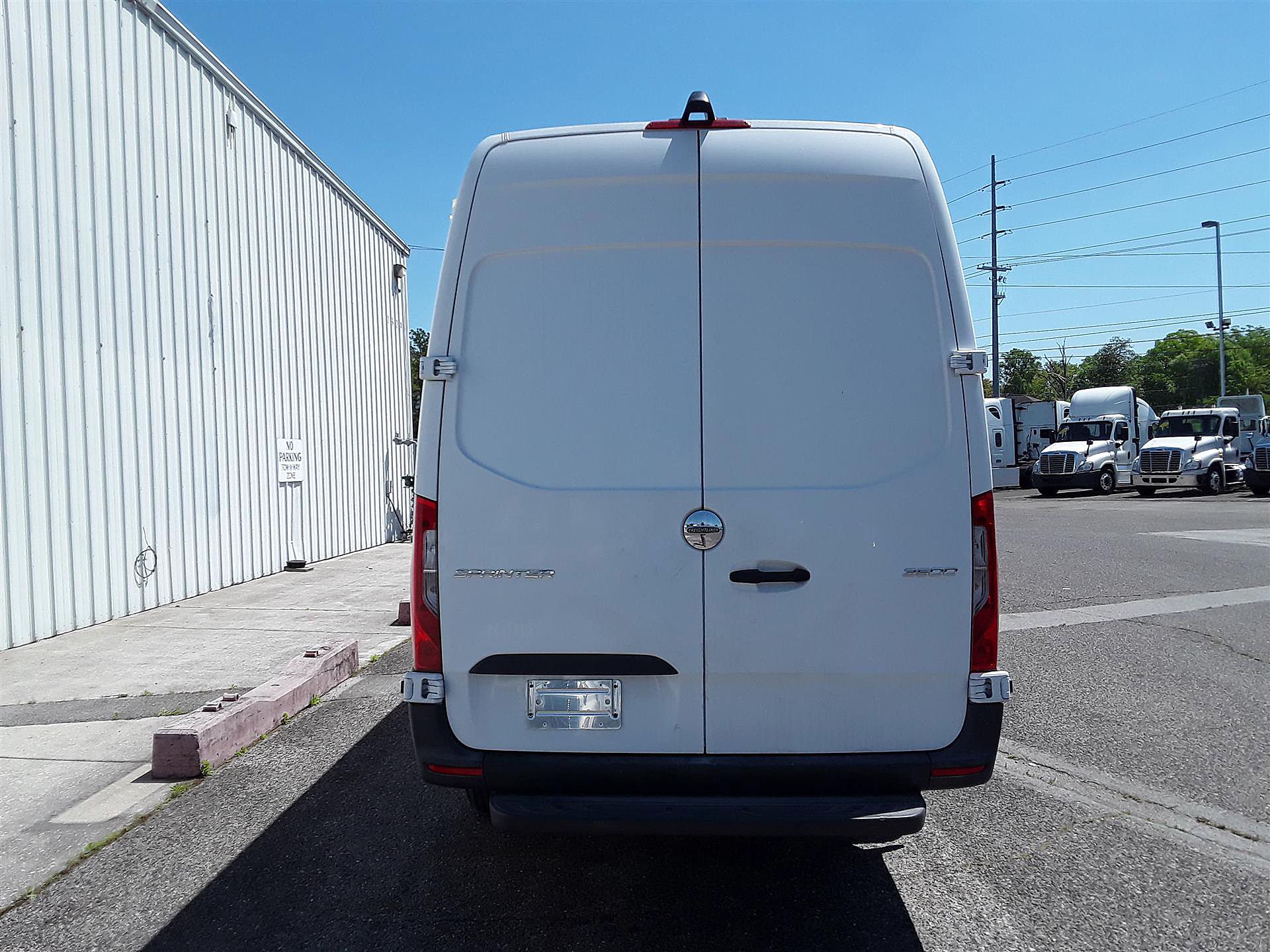 2020 Mercedes-Benz SPRINTER 3500 (For Sale) | Day Cab | #864286