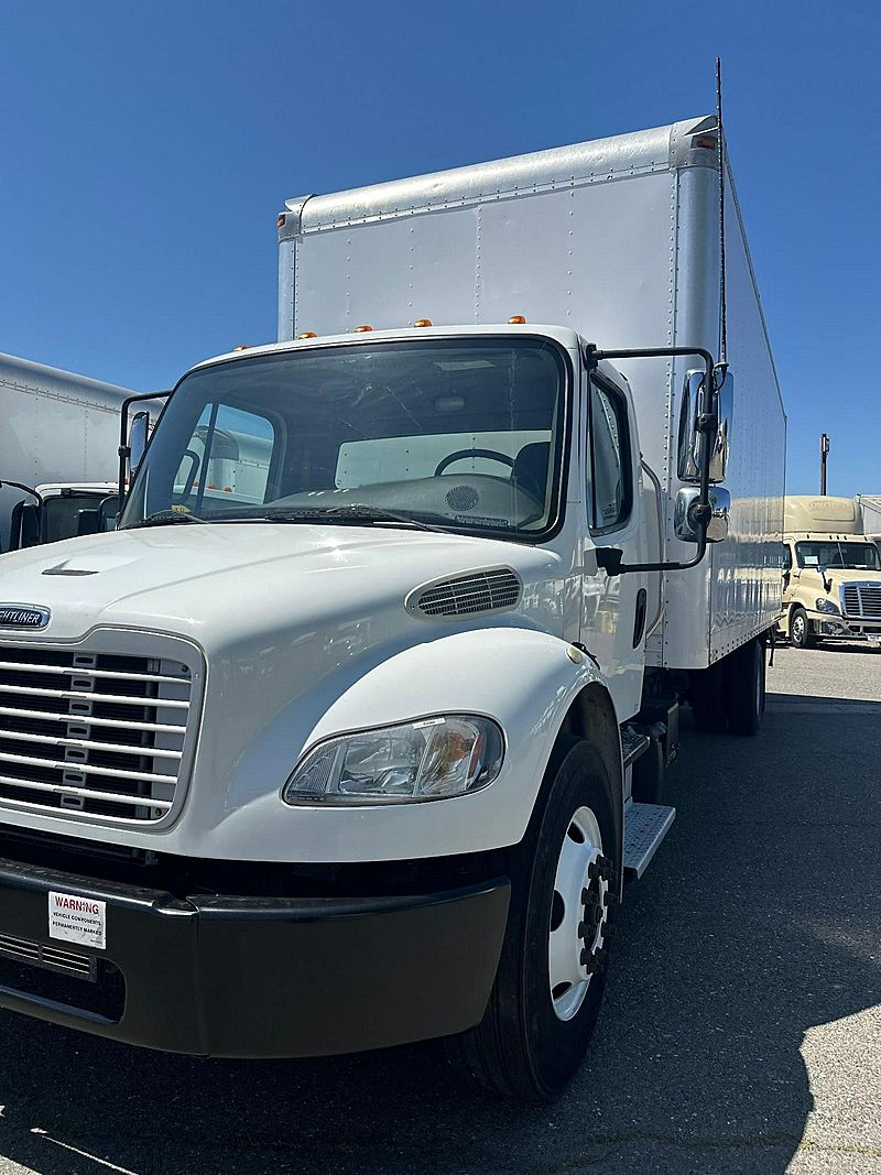 2015 Freightliner M2 106 For Sale | Day Cab | #639904