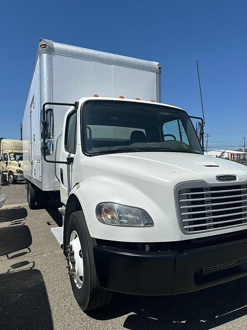 2015 Freightliner M2 106 For Sale | Day Cab | #639904