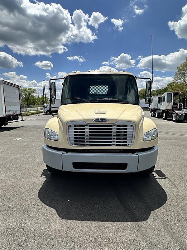 2014 Freightliner M2 106 For Sale | Day Cab | #538149