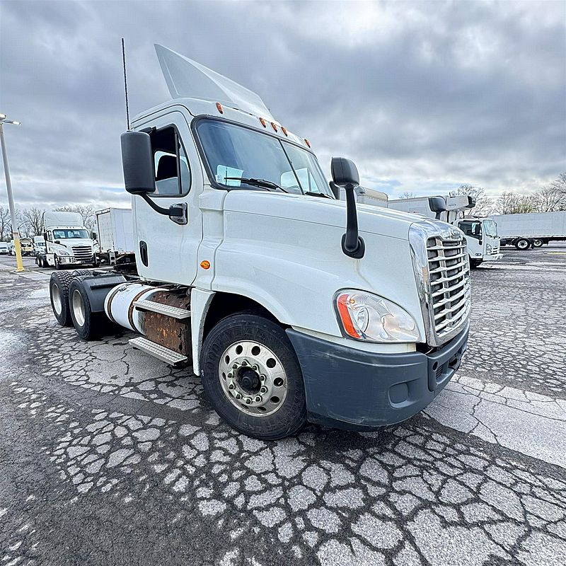2016 Freightliner CASCADIA 125 For Sale | Day Cab | #663429