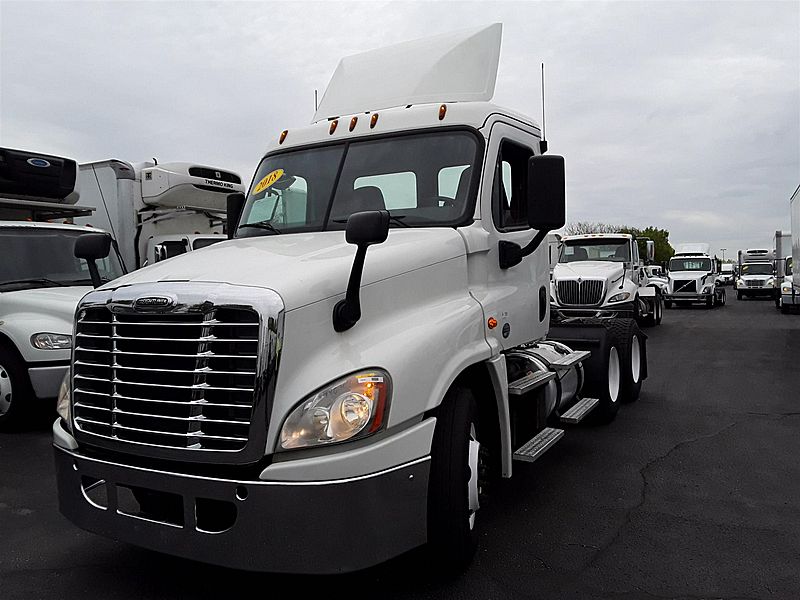 2018 Freightliner CASCADIA 125 For Sale | Day Cab | #746767