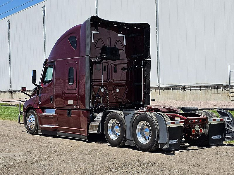 2024 Freightliner New Cascadia For Sale | Sleeper Truck | #757330