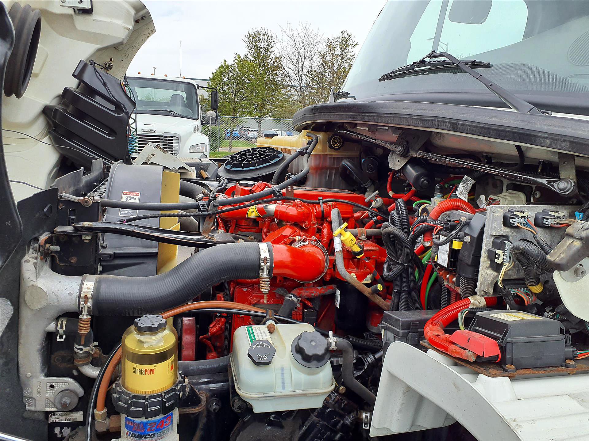 2017 Freightliner M2 106 (For Sale) | Day Cab | #665393