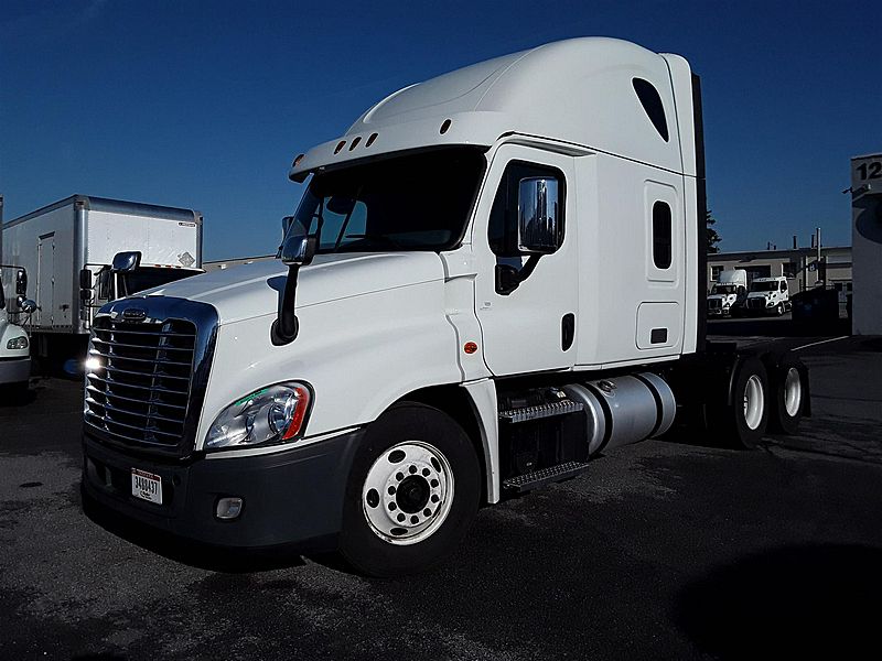 2020 Freightliner CASCADIA 125 (For Sale) | 72" Sleeper | #875414