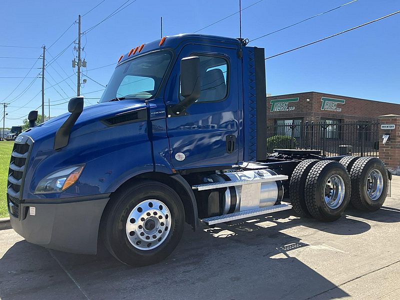 2020 Freightliner Cascadia (For Sale) | Day Cab | #LLKZ2739