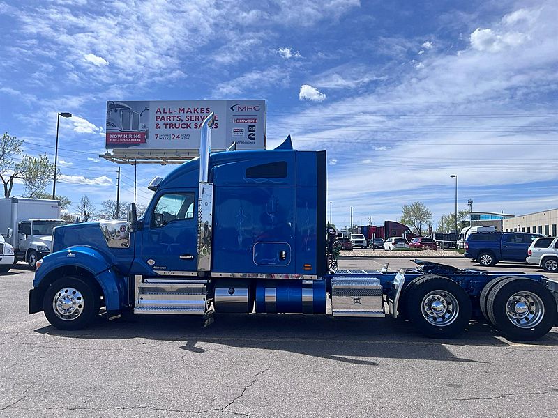 2019 Kenworth W990 (For Sale) | 76" Sleeper | #0573212