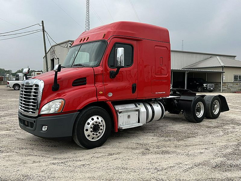 2017 Freightliner CASCADIA 113 (For Sale) | 60" Sleeper | #HN1862