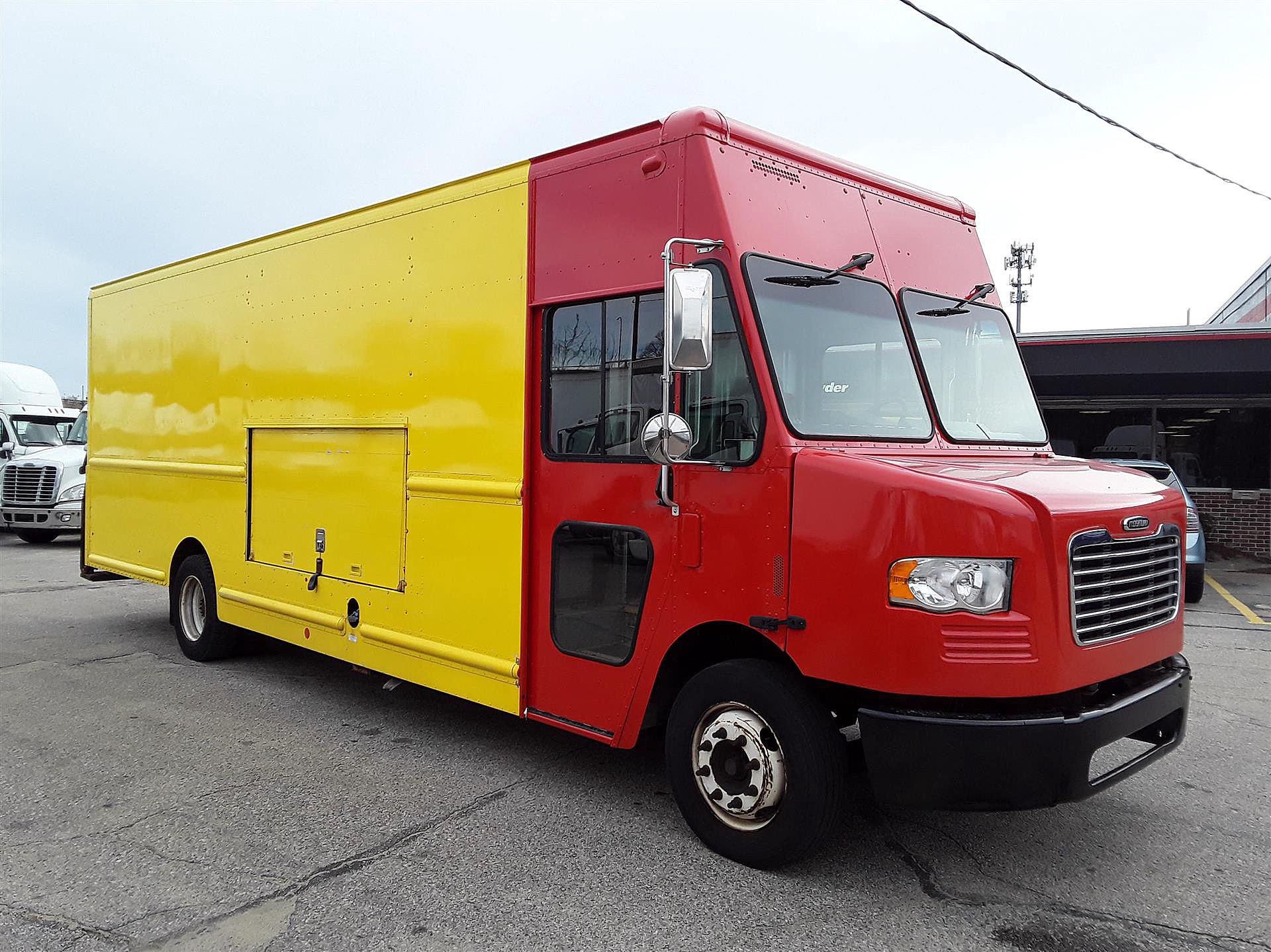 2017 Freightliner MT-55 WALK-IN (For Sale) | Day Cab | #664760