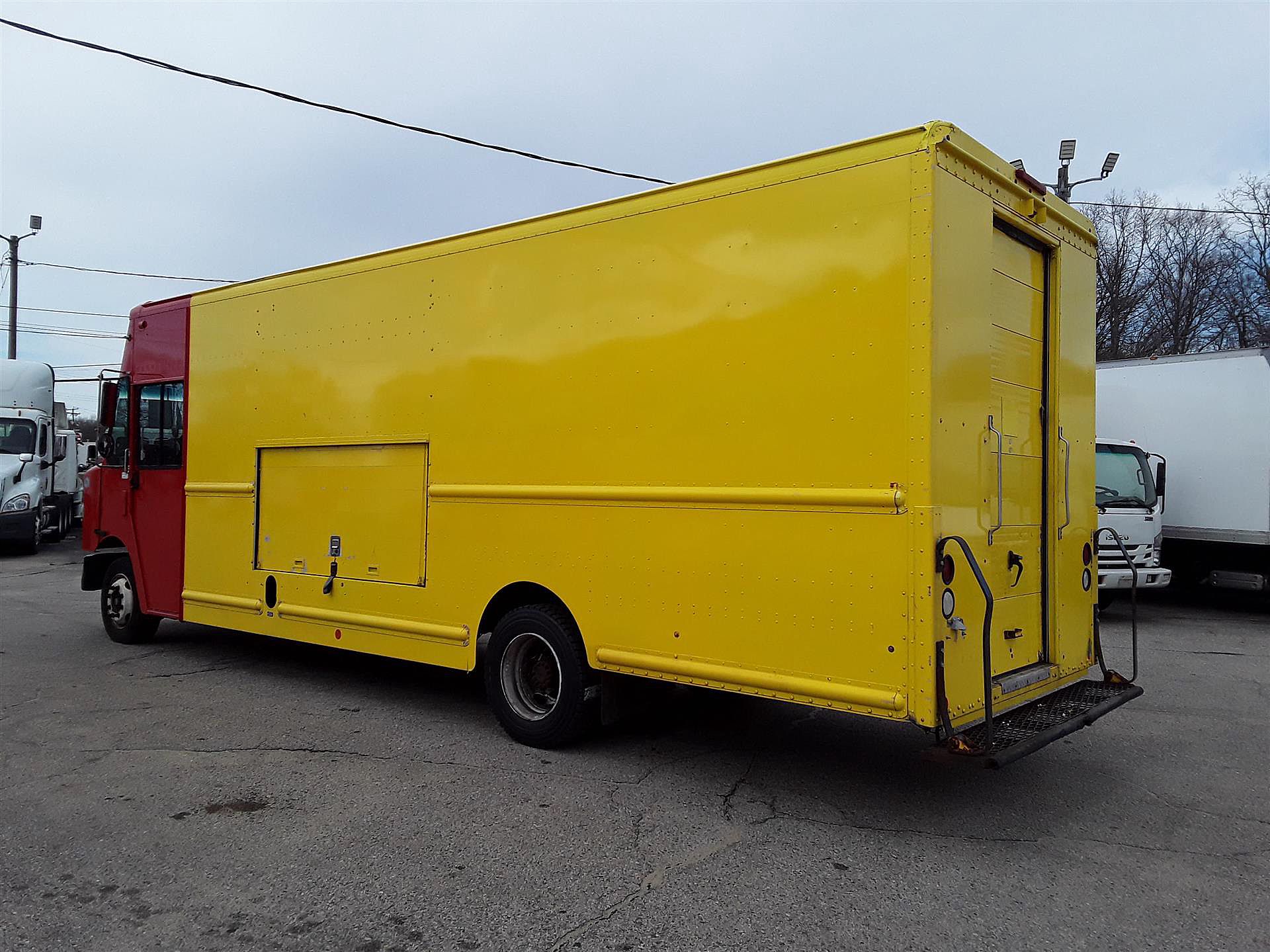2017 Freightliner MT-55 WALK-IN (For Sale) | Day Cab | #664760