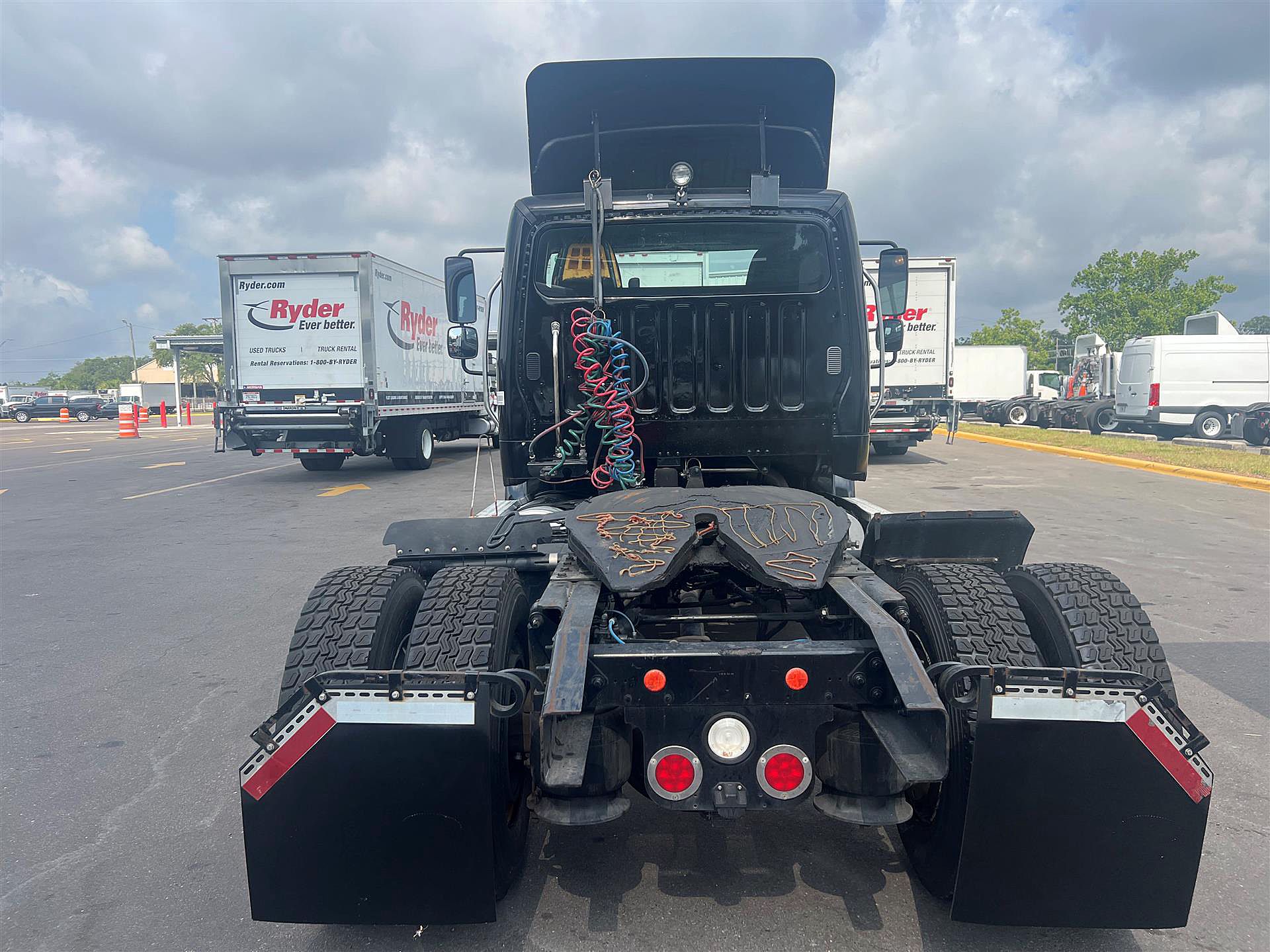 2017 Freightliner M2 106 (For Sale) | Day Cab | #677132