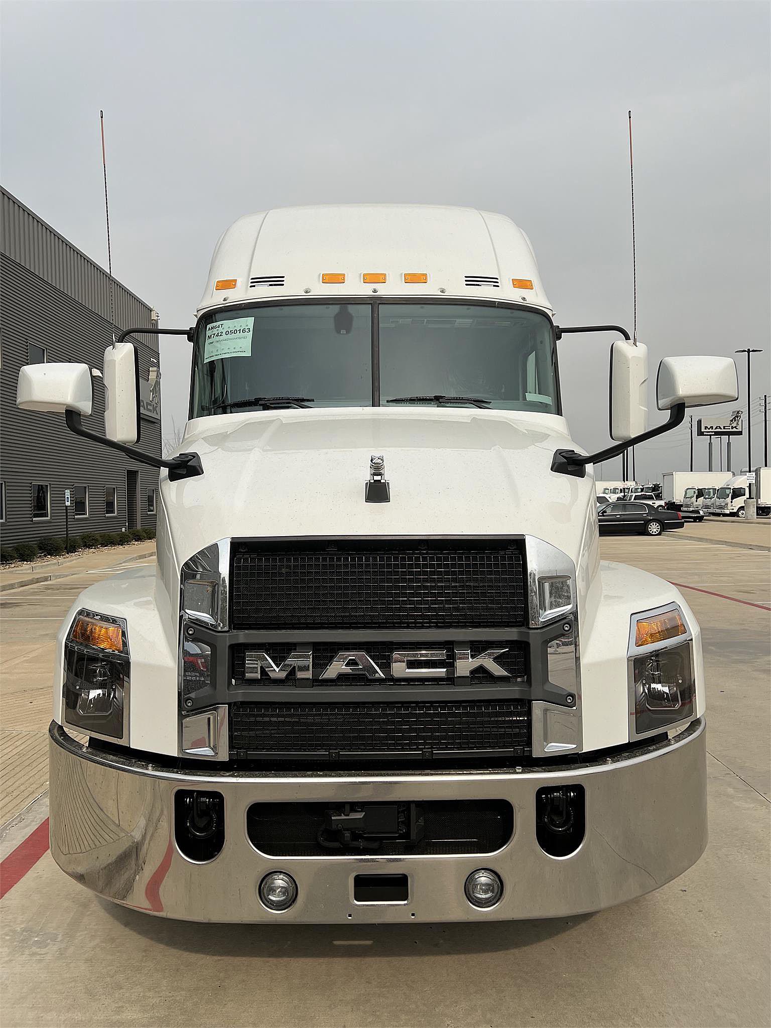 2025 Mack ANTHEM 64T For Sale | 48" Sleeper | #1211310