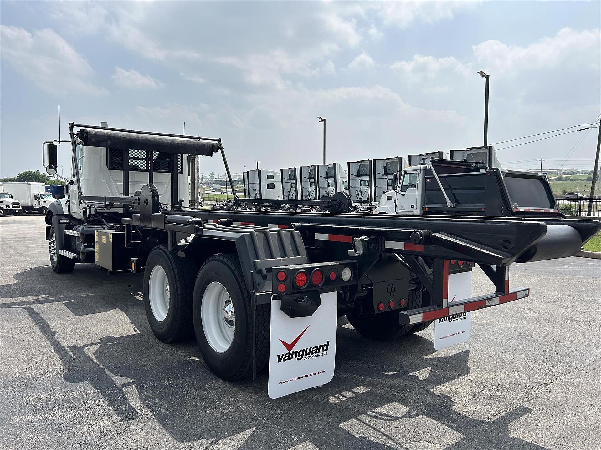 2020 Mack GRANITE 64BR (For Sale) | Day Cab | # 5360739