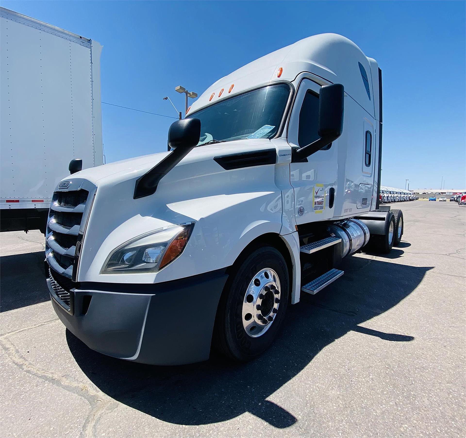2018 Freightliner CASCADIA 126 For Sale | Raised Roof Sleeper Sleeper ...