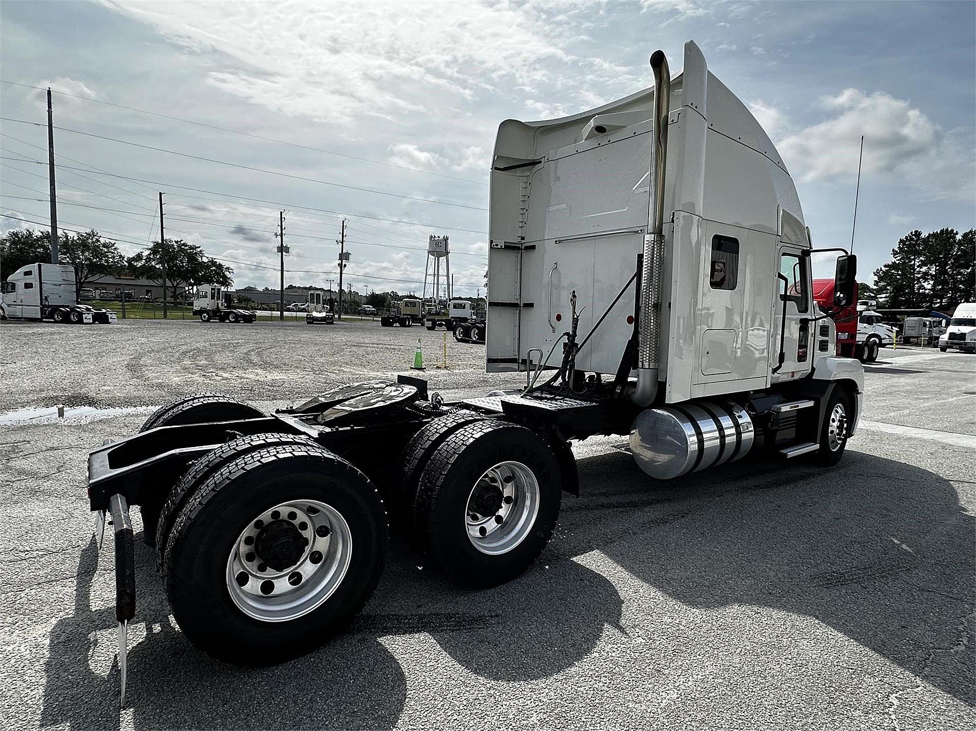 2020 Mack ANTHEM 64T For Sale | Raised Roof Sleeper Sleeper | # 5360913