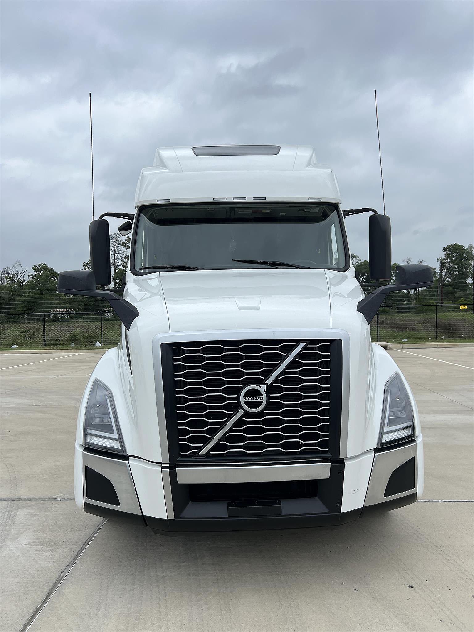 2023 Volvo VNL 860 For Sale | 77" Sleeper | #1199170