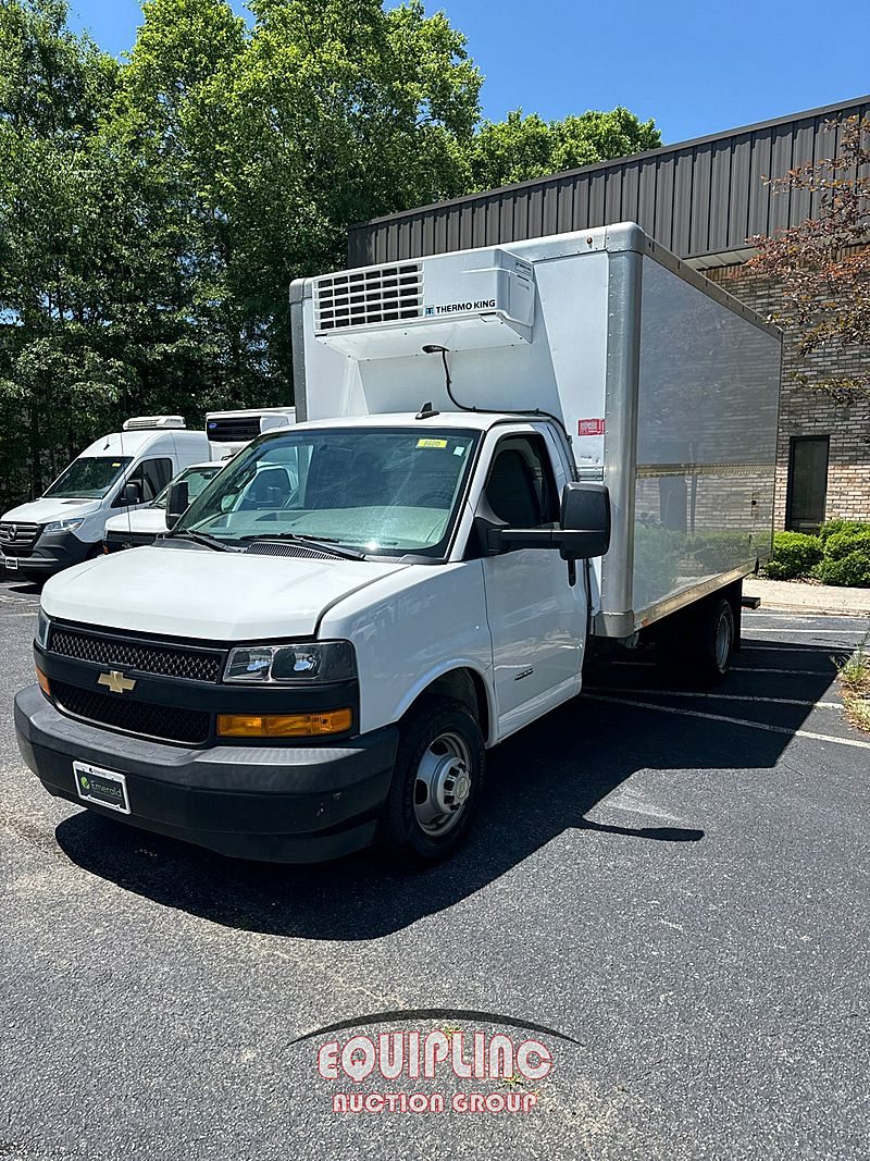 2020 Chevrolet Express For Sale | 14' Box | #CRV003415