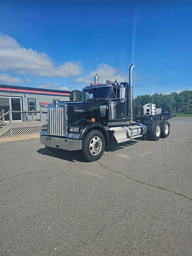 2019 Kenworth W900 For Sale | Day Cab | #834927