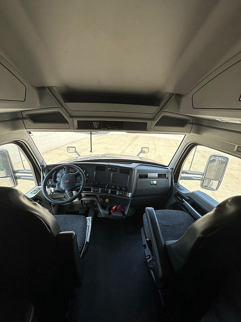 2020 Kenworth T680 For Sale | 76" Sleeper | #0574710