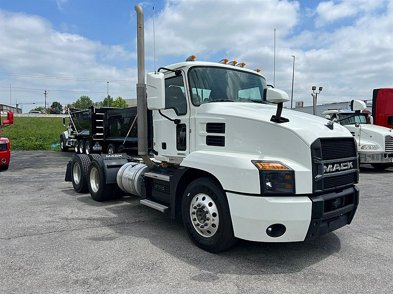 2023 Mack Anthem AN64T M742 (For Sale) | Daycab Sleeper | #6991561