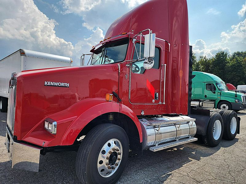 2012 Kenworth T800 For Sale | Day Cab | #8*206