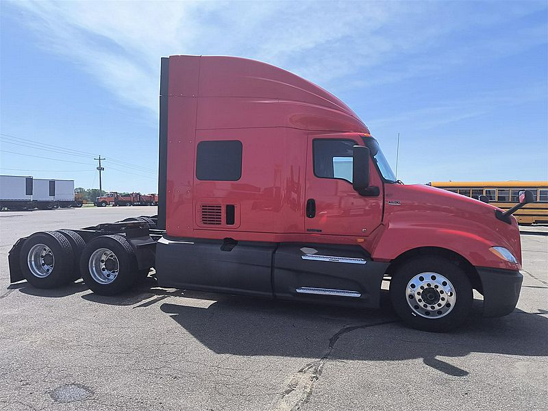 2017 International Prostar For Sale | 73" Sleeper | #IDL-2543