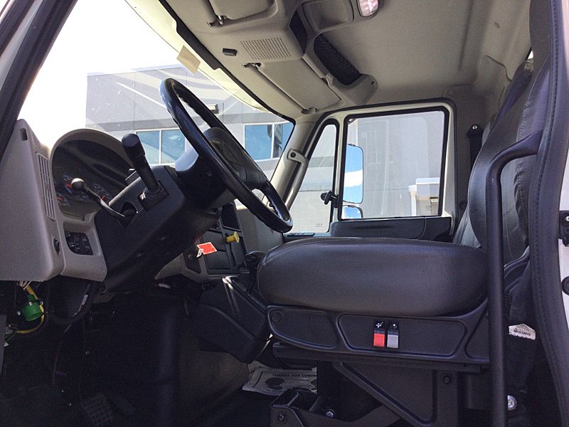 2017 International 4000 (For Sale) | 22L X 97H X 102W | Non CDL | # MT1226
