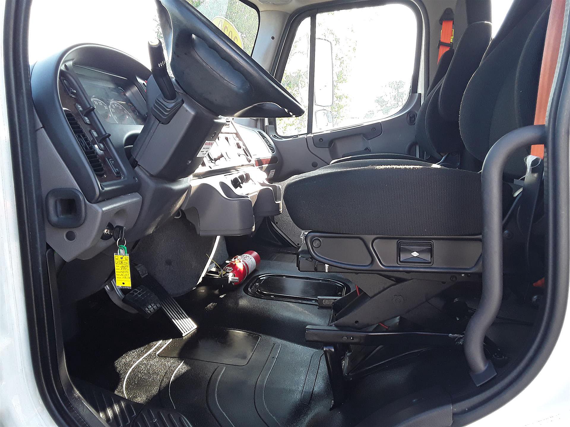 2020 Freightliner M2 106 For Sale | Day Cab | #273672