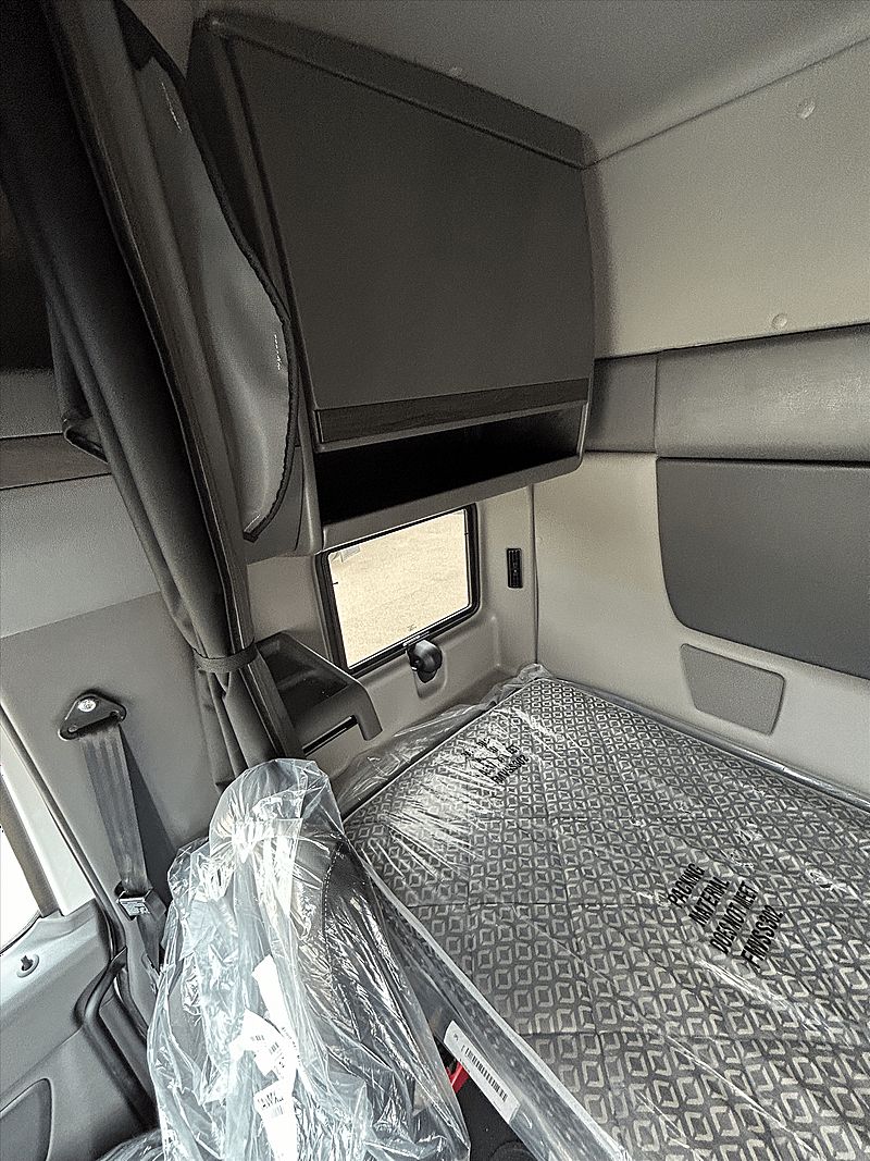 2025 International LT625 (For Sale) | 56" Sleeper | #550620