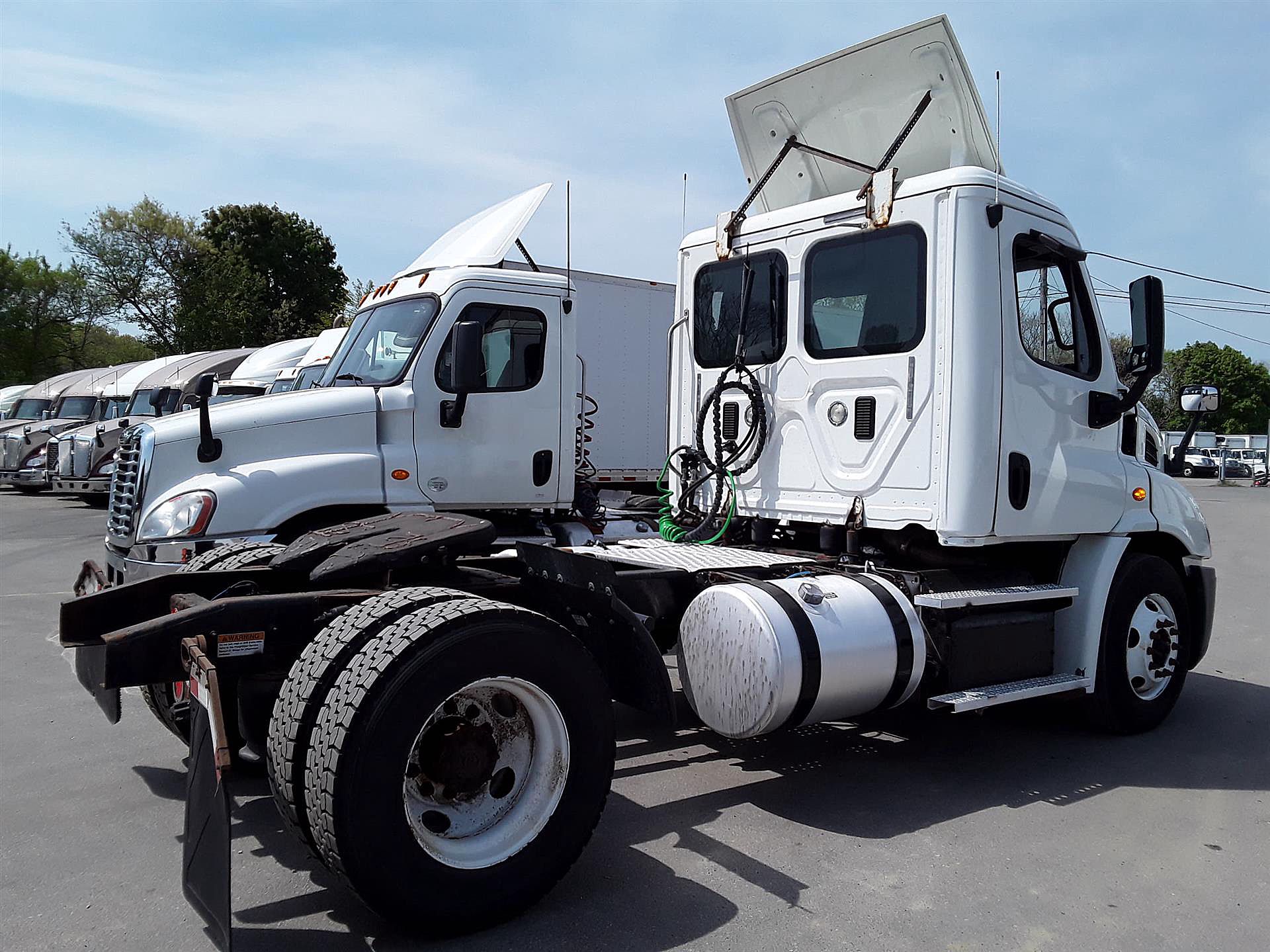 2016 Freightliner CASCADIA 113 (For Sale) | Day Cab | #646724
