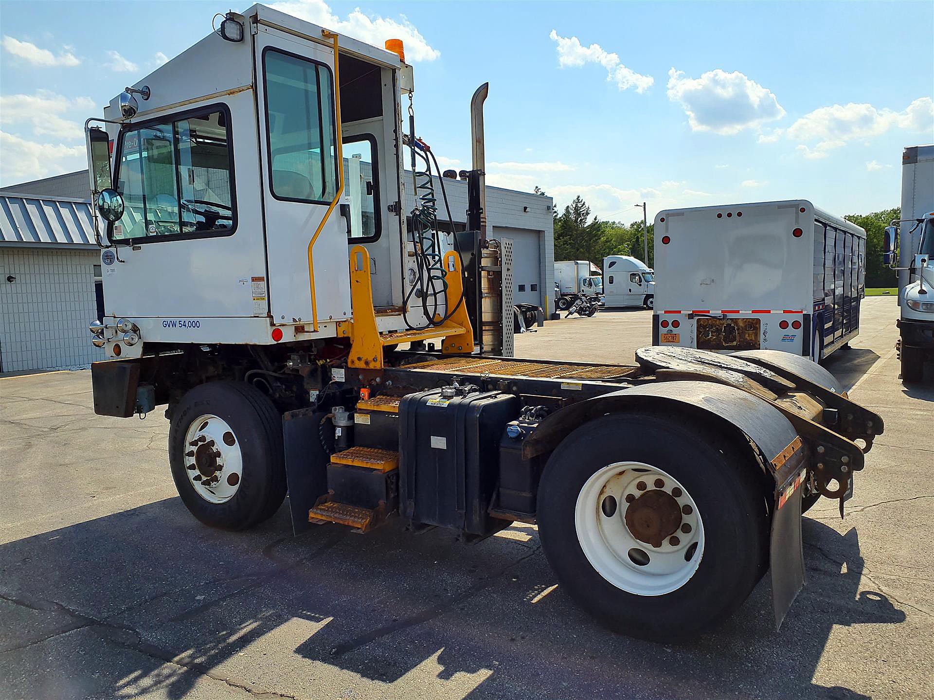 2018 Capacity SABRE 5 4X2 For Sale | Yard Spotter | #810859