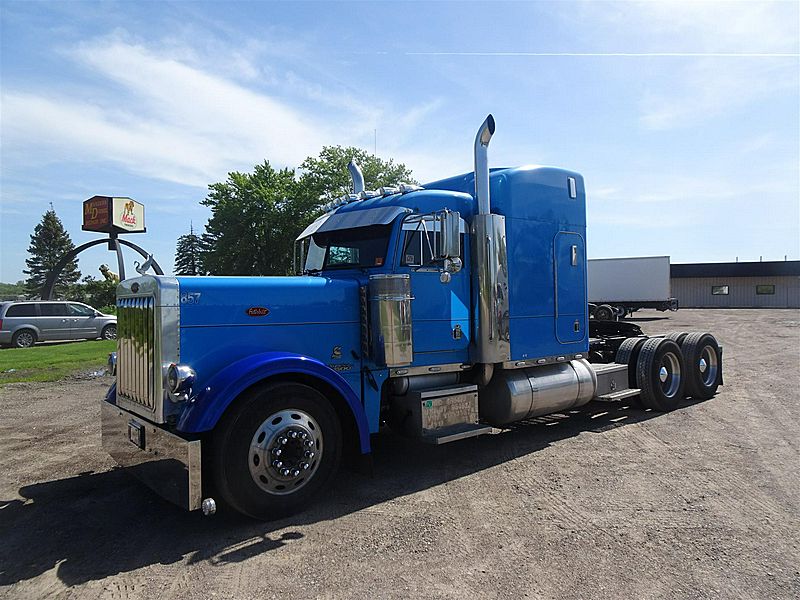 2000 Peterbilt 379 (For Sale) | 60" Sleeper | #10446
