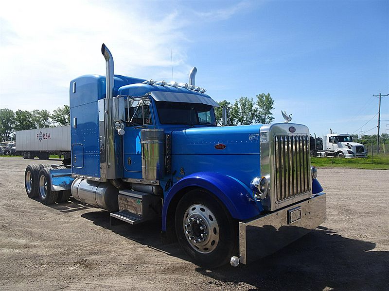 2000 Peterbilt 379 (For Sale) | 60" Sleeper | #10446