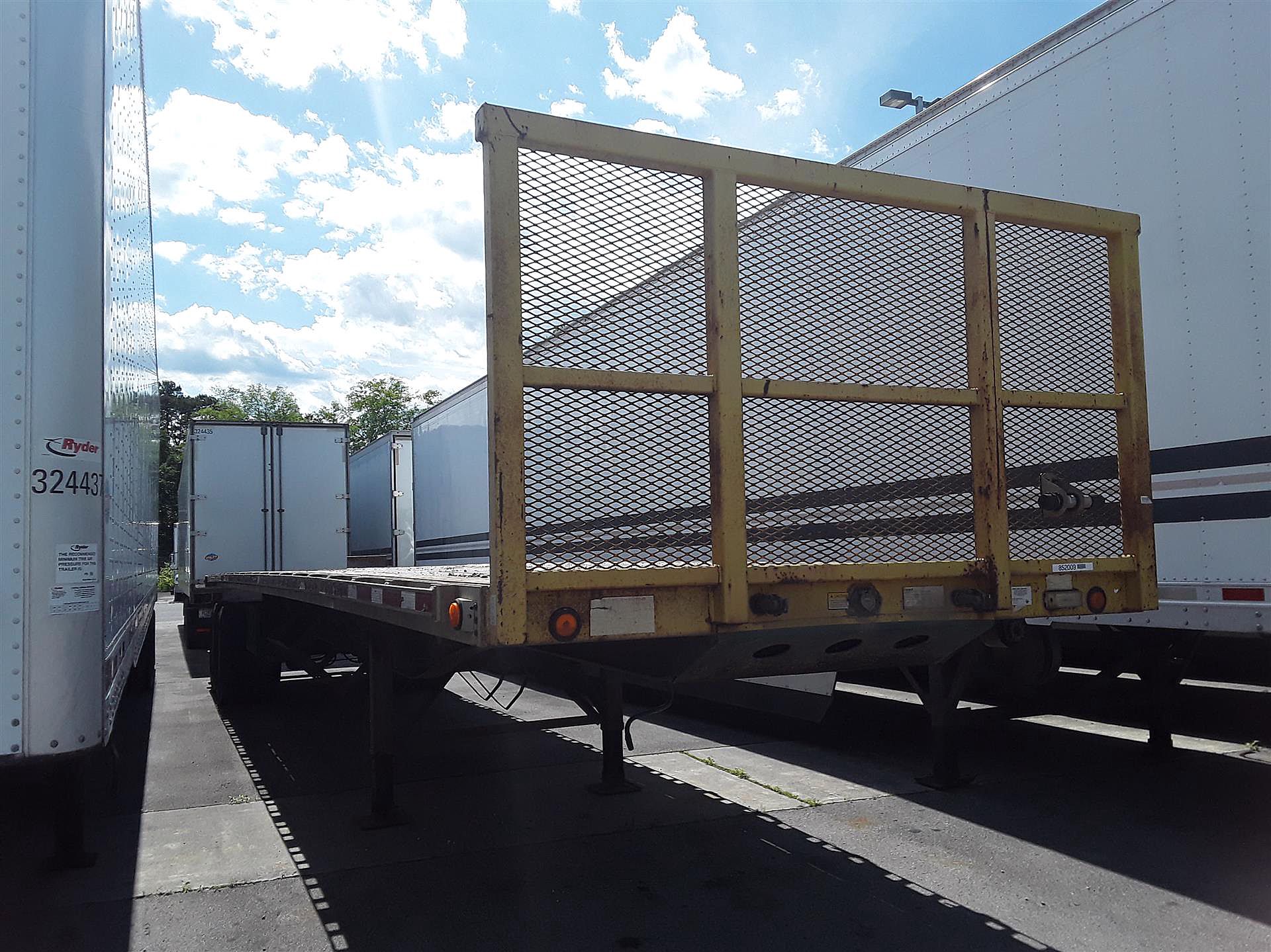 2005 CLARK EQUIPMENT FLATBED TRAILER For Sale | Day Cab | #852009