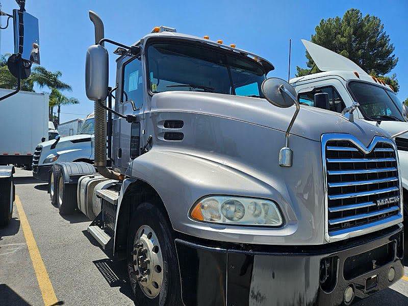2017 Mack Pinnacle CXU600 (For Sale) | Day Cab | #677407