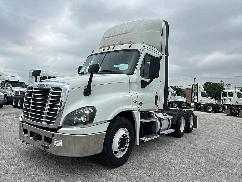 2020 Freightliner CASCADIA 125 (For Sale) | Day Cab | #881259