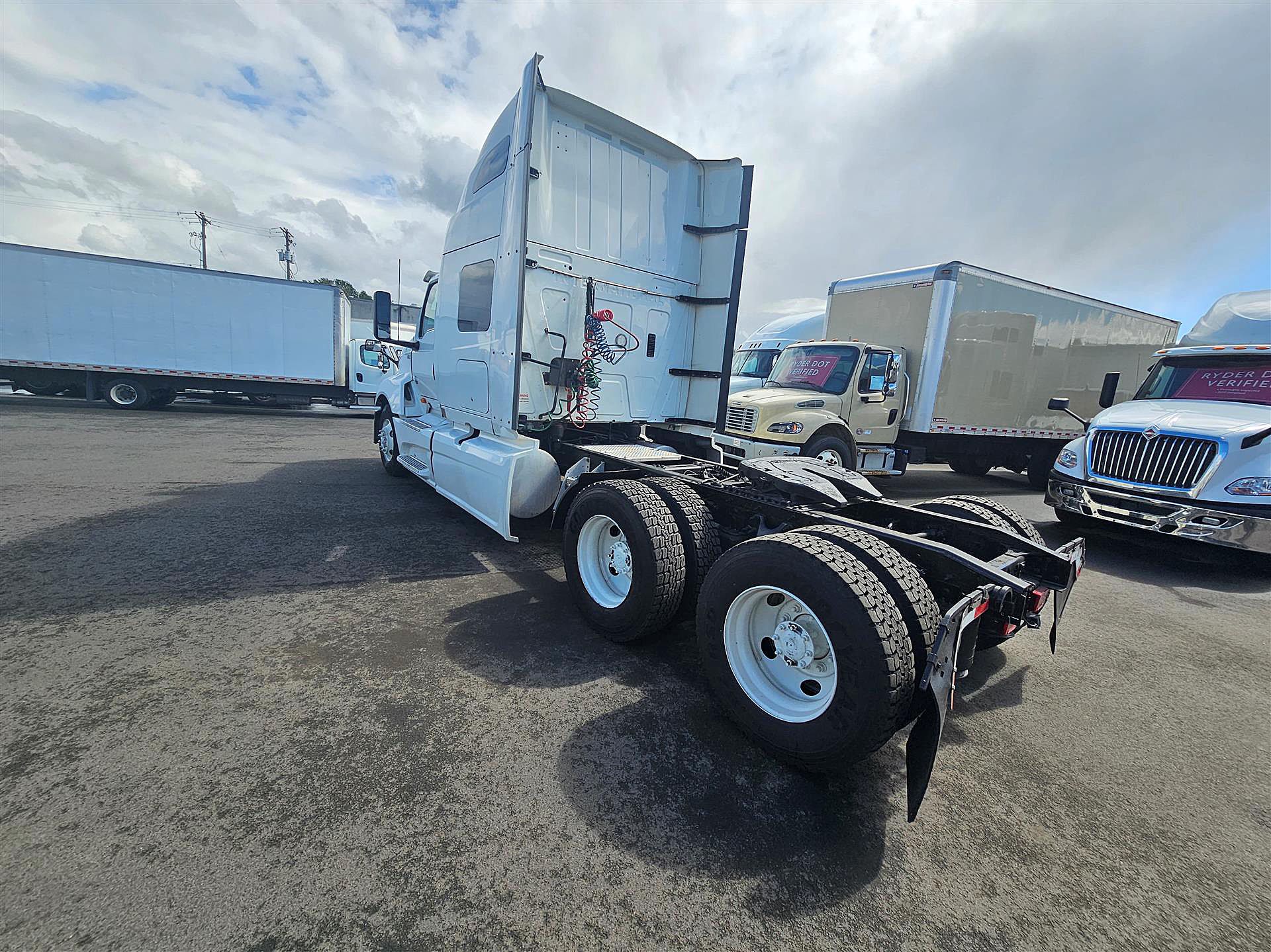 2019 International LT625 For Sale | 73" Sleeper | # 29642