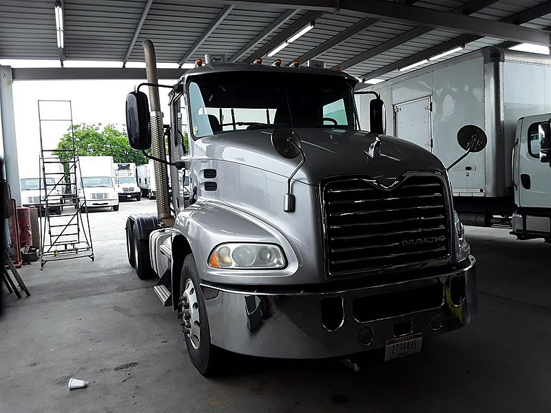 2017 Mack Pinnacle CXU600 (For Sale) | Day Cab | #677409