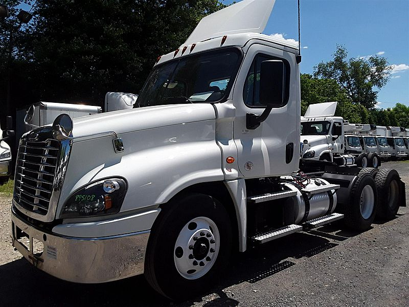 2020 Freightliner CASCADIA 125 (For Sale) | Day Cab | #895108